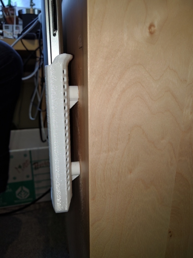 Macbook Pro Wall Mount Rails - Pinshape
