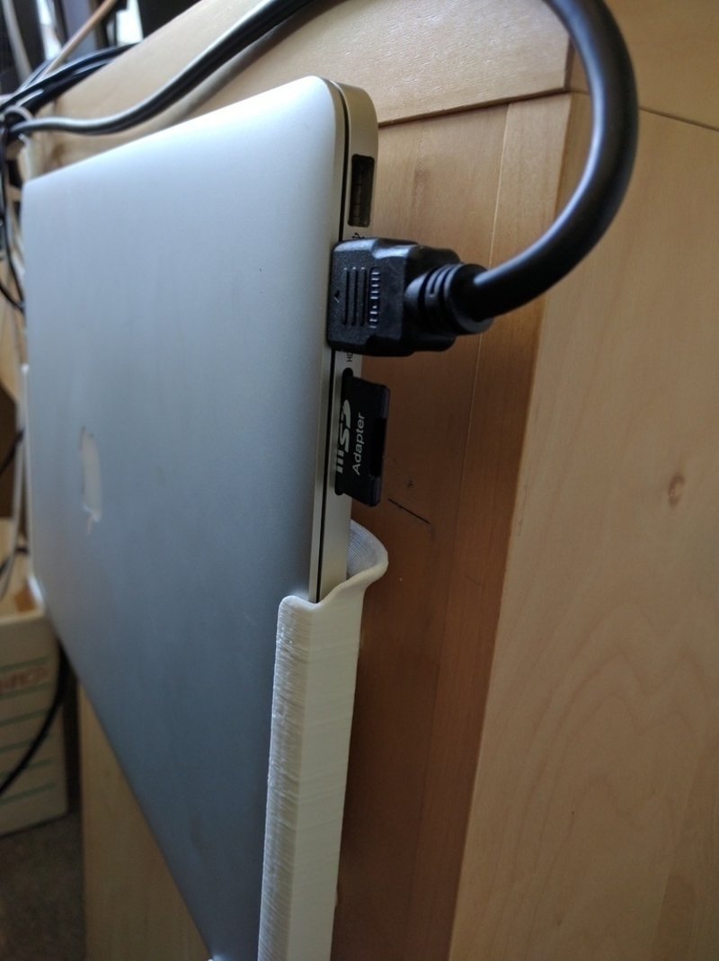 Macbook Pro Wall Mount Rails - Pinshape