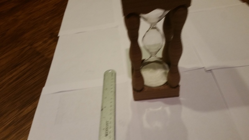 Classic Hourglass frame - Pinshape