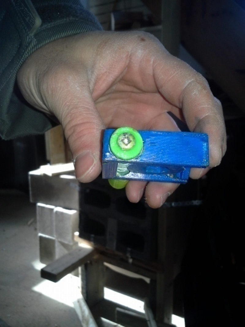 worm + gear + reinforced with metal screw - Pinshape