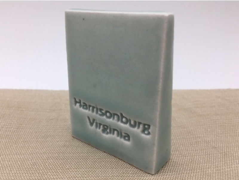 Customizable Topo Map Stand - Pinshape