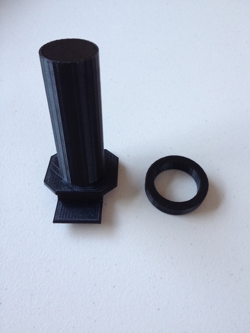 1.5" Diameter Hole Filament Holder - Pinshape