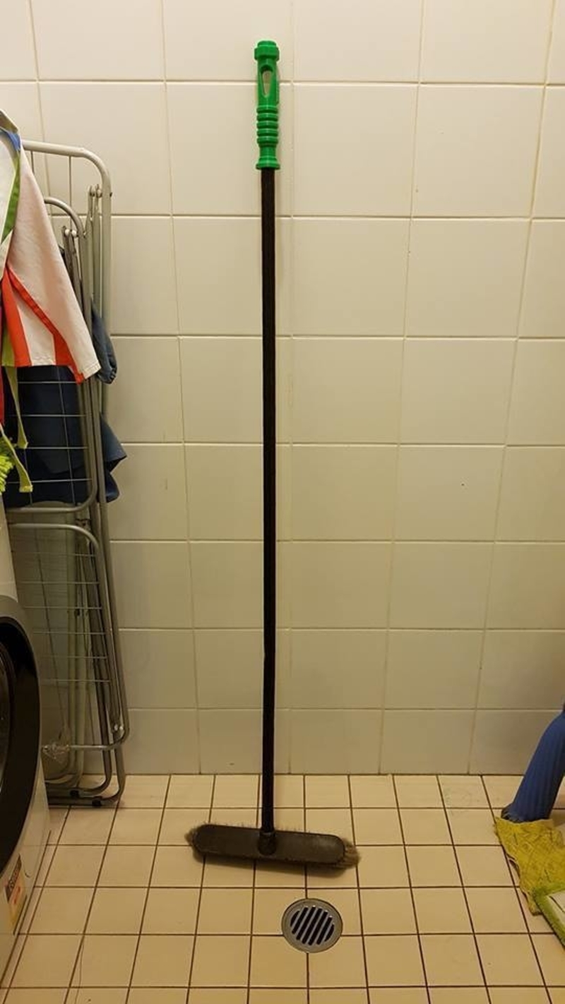 Star Wars lightsaber broom handle - Pinshape