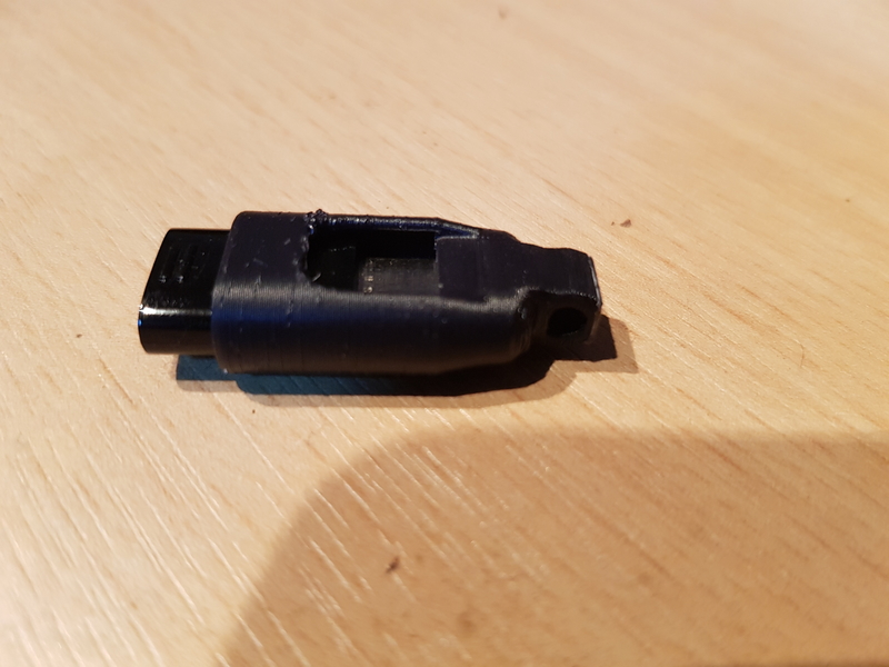 USB-C Adapter Key Fob for Samsung (and other) phones - Pinshape