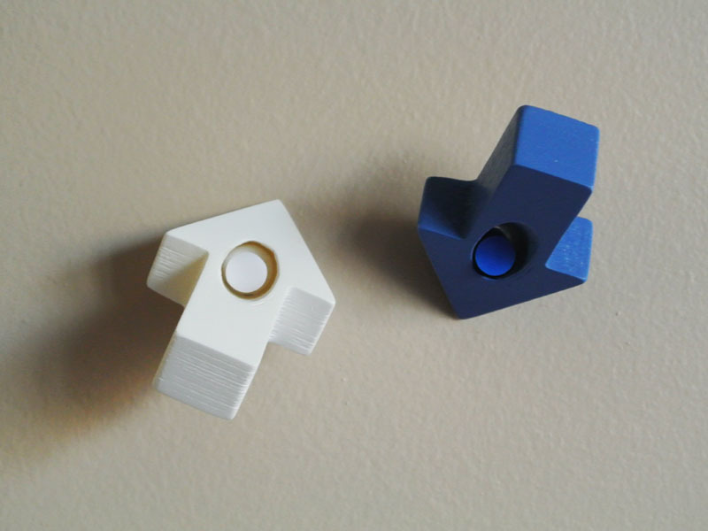 Arrow-shaped Push pin - Pinshape