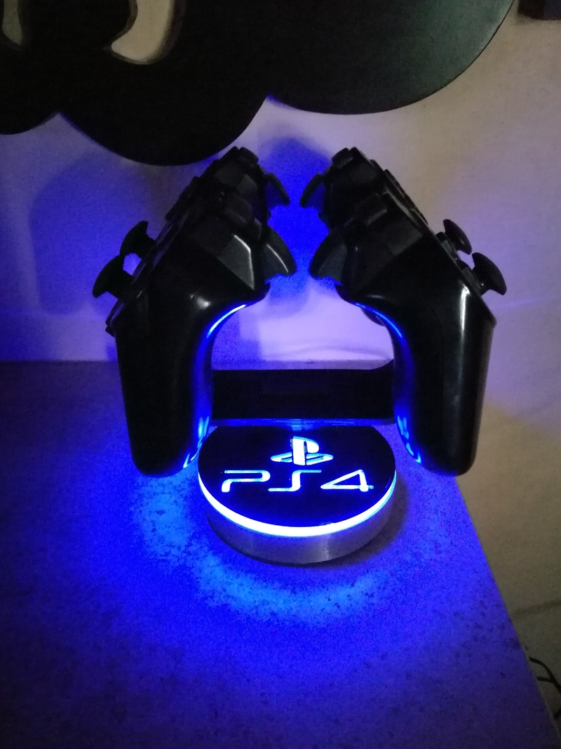 PS4 Joystick Holder - Pinshape