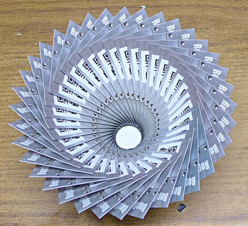 Circular Card Holder - Pinshape