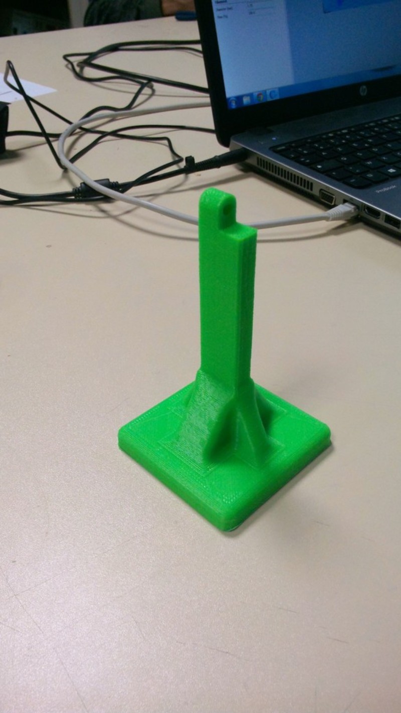 Fan mount for desktop - Pinshape