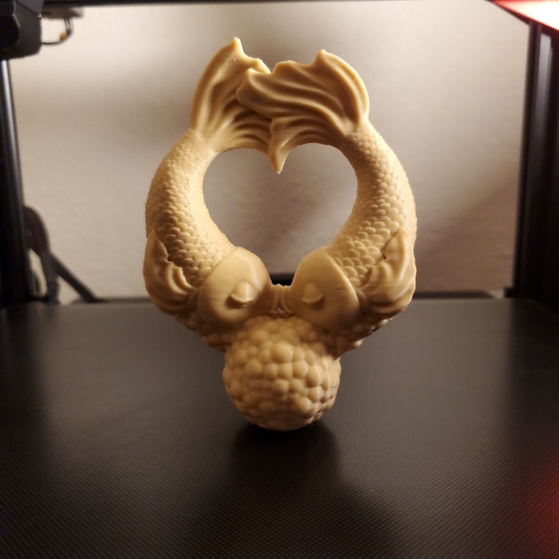 Kissy Fish - Pinshape