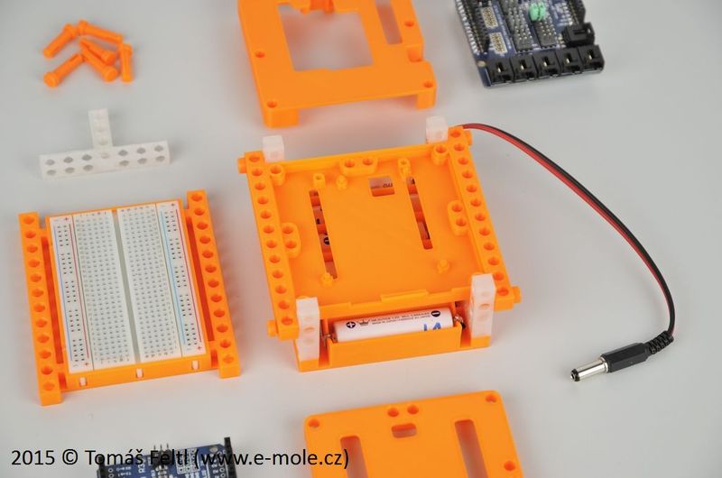 Arduino UNO R3 clone + Sensor shield + Bitbeam case - Pinshape