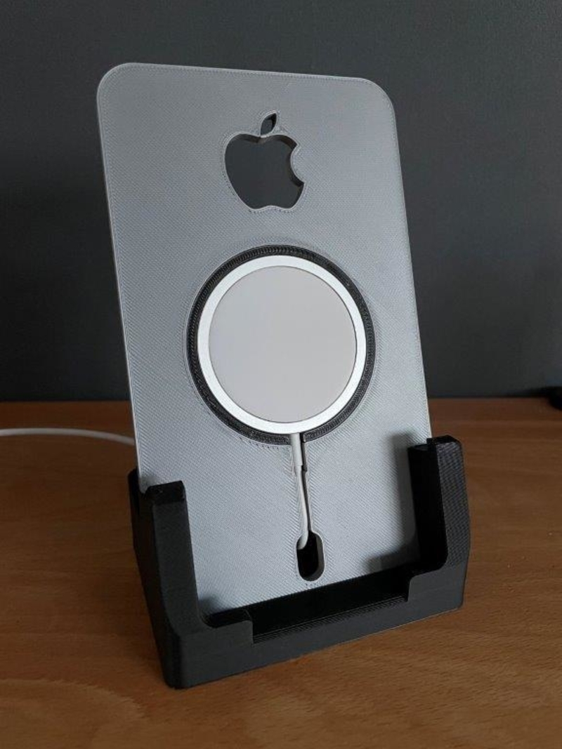 iPhone 12 stand with MagSafe Charger - Pinshape
