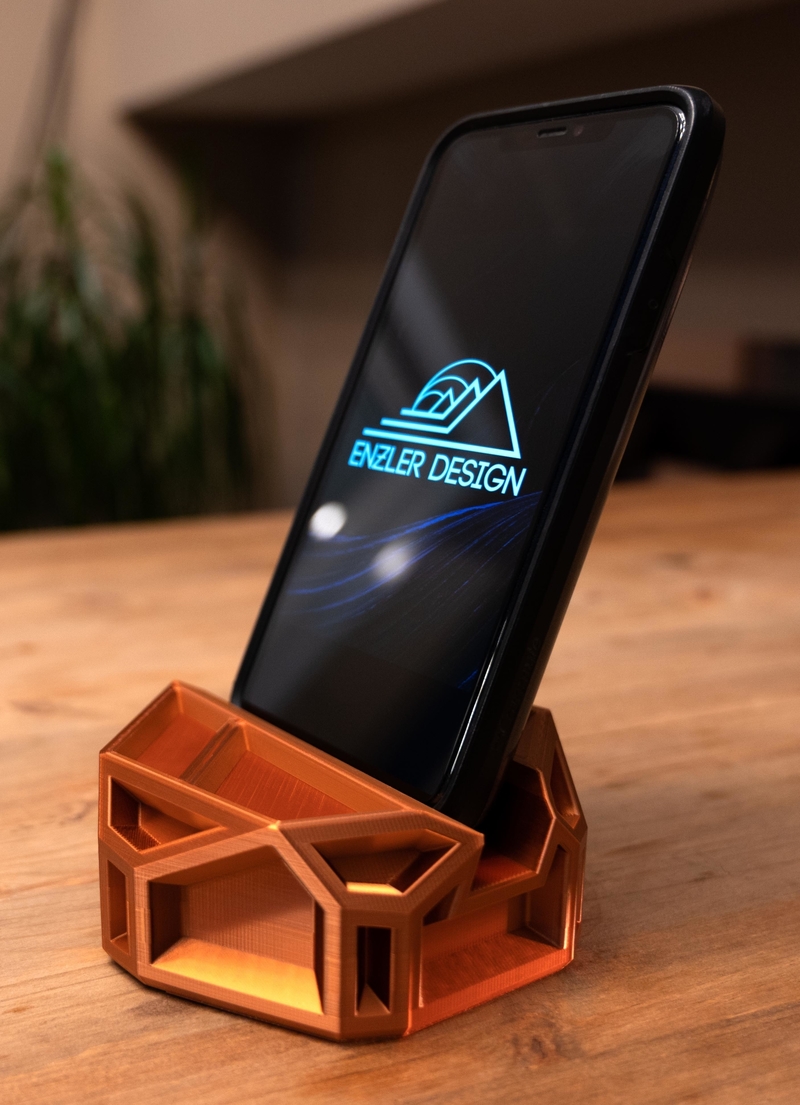 Low Poly / Art Deco Phone Holder - Pinshape