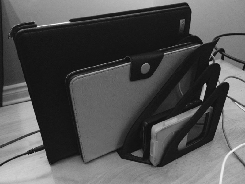 Mobile Device Organizer - Pinshape