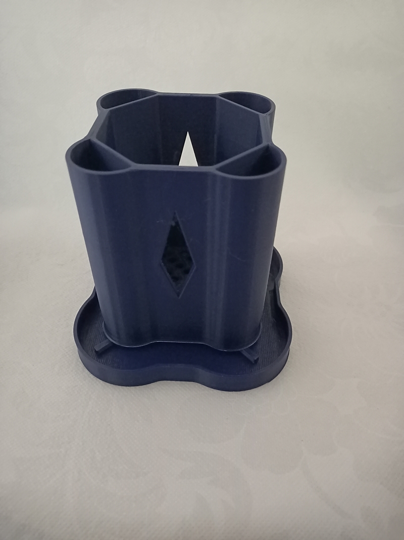UNIQUE TOOTH BRUSH AND TOOTH PASTE HOLDER WITH DRIP TRAY - Pinshape