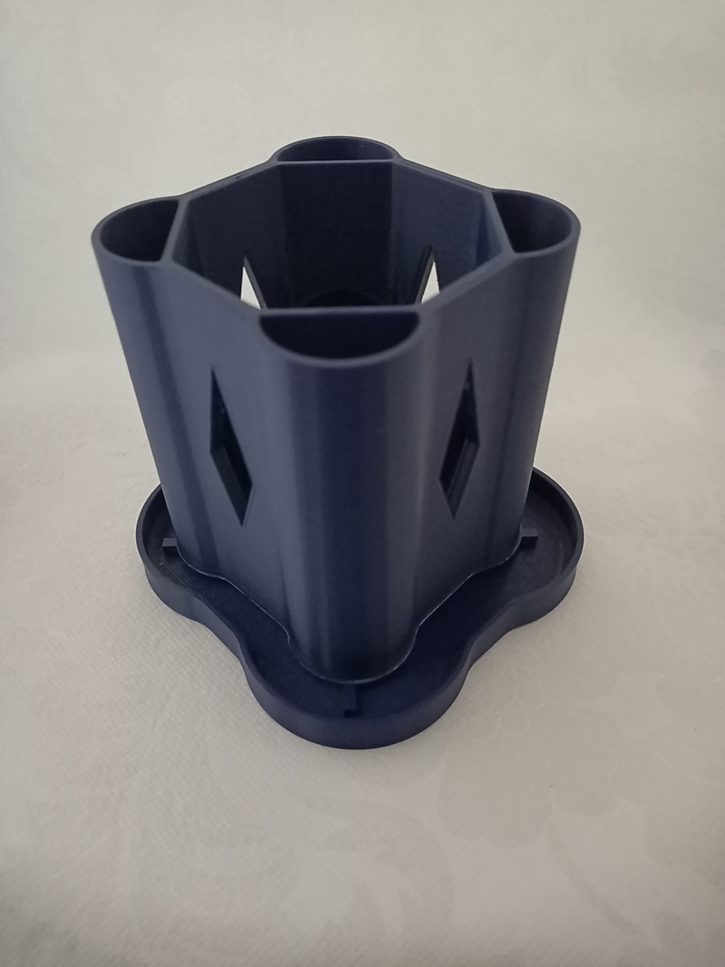 UNIQUE TOOTH BRUSH AND TOOTH PASTE HOLDER WITH DRIP TRAY - Pinshape