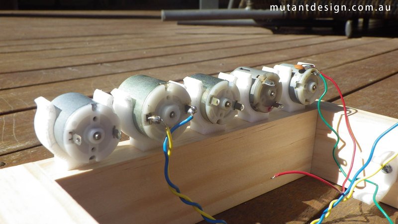 DC Motor Mounting Clips - Pinshape