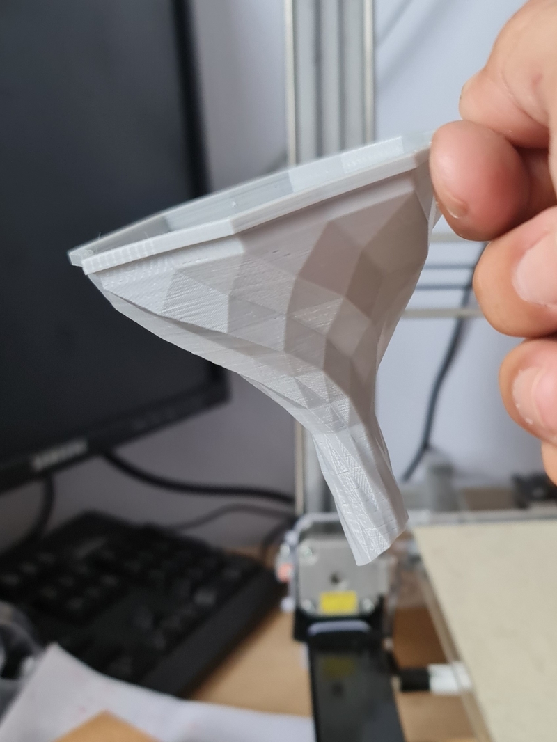 Twisted diamond funnel - Pinshape