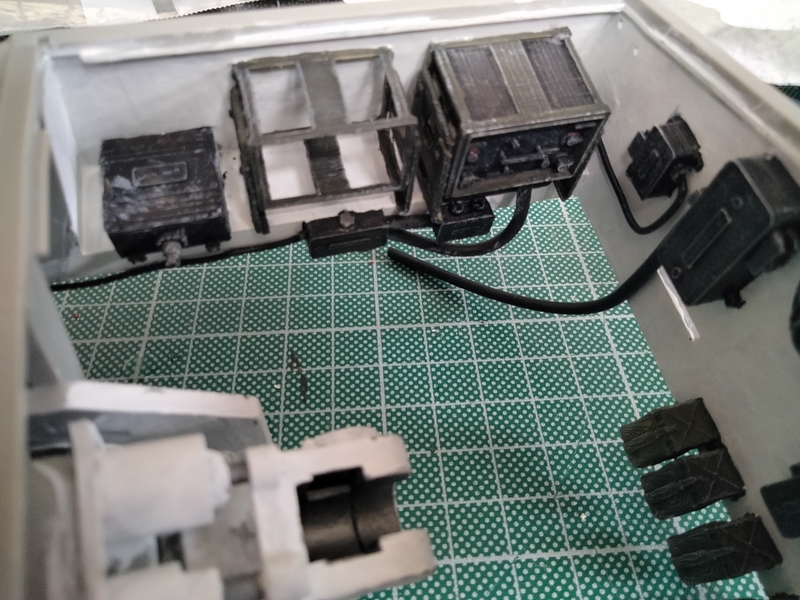1/16 SCALE WW2 GERMAN RADIO SET FOR TANK INTERIORS - Pinshape