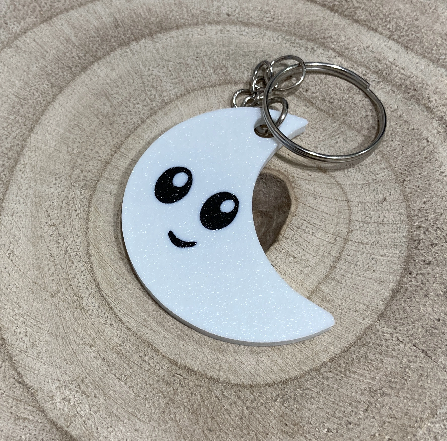 3D Printed Smiling Moon keychain / Llavero luna sonriente by ...
