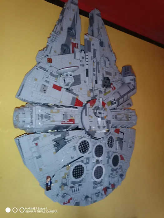 3D Printed Lego Millennium Falcon 75192 Wall mount by xqwzts4 | Pinshape