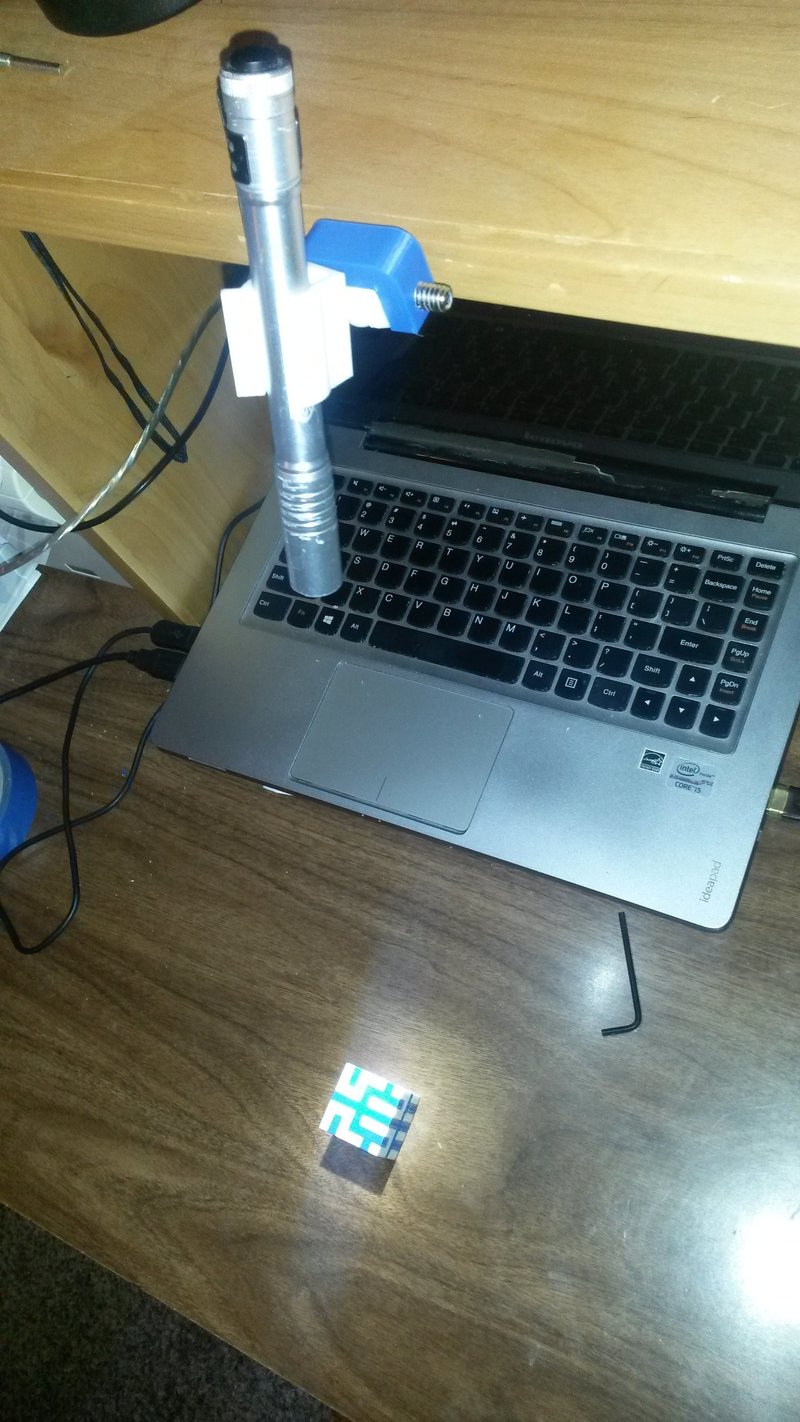 stream light pivot holder - Pinshape