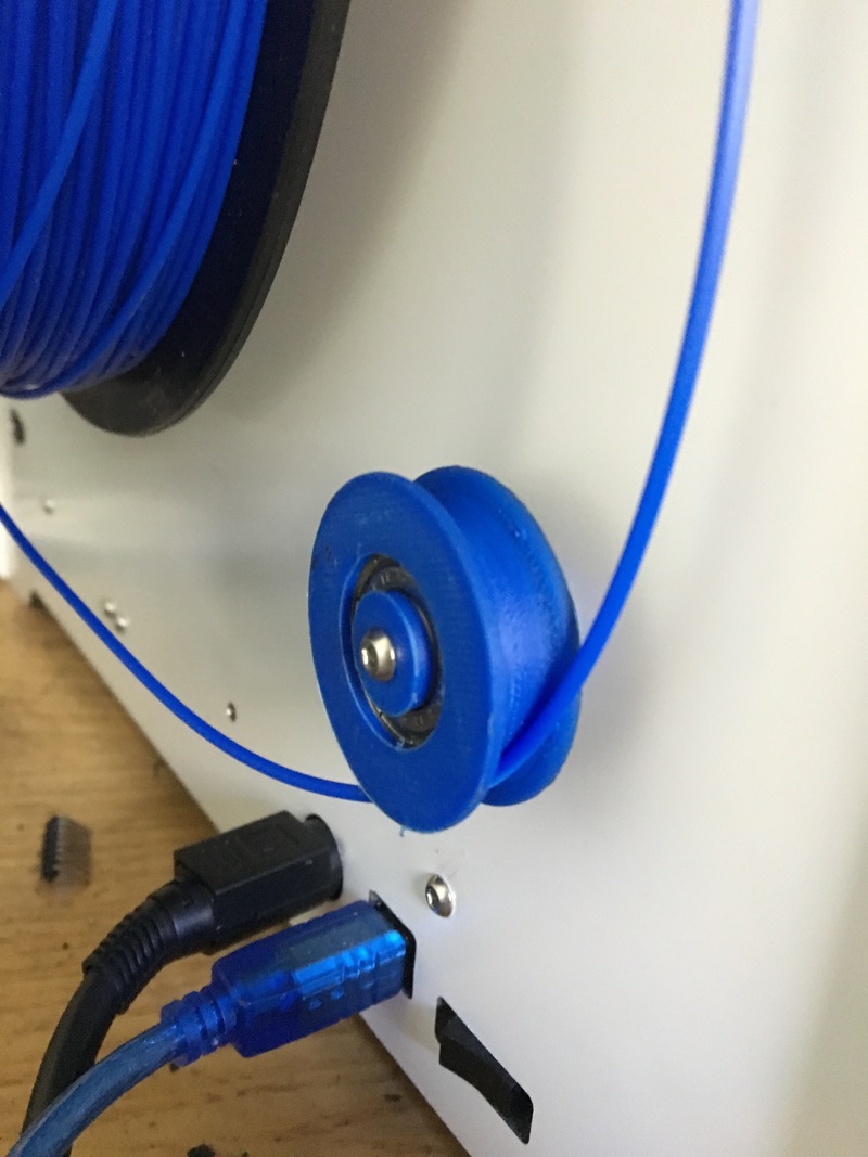 Ultimaker 2 filament guide - Pinshape