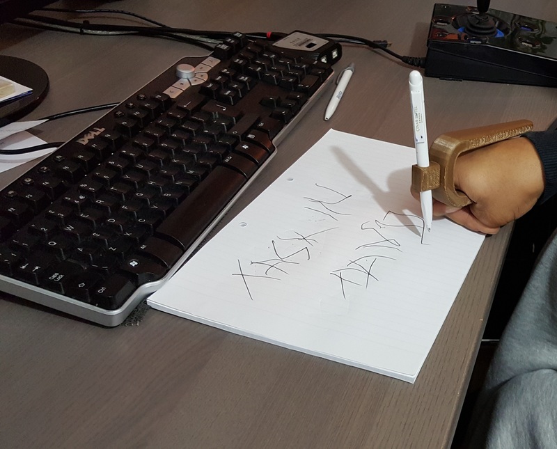 Disability Friendly Pen Holder - Pinshape