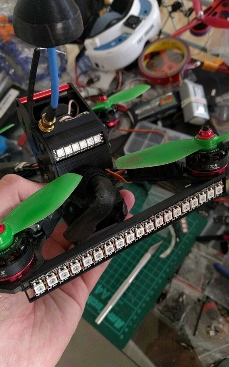 BeeRotor X200 LED Booster Bar - Pinshape